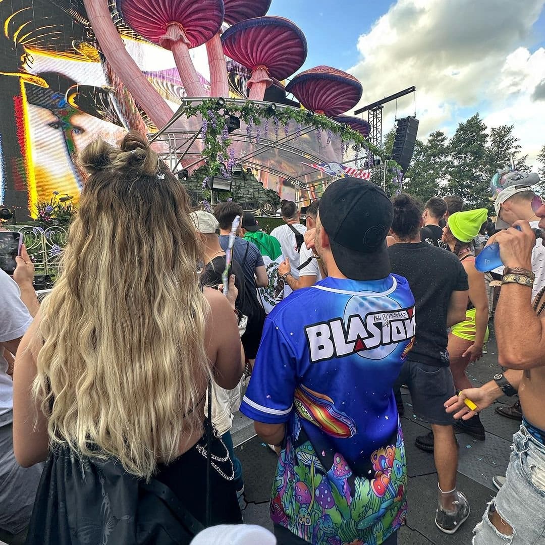 Ethically sourced sluts Baseball Jersey - Rave bonfire